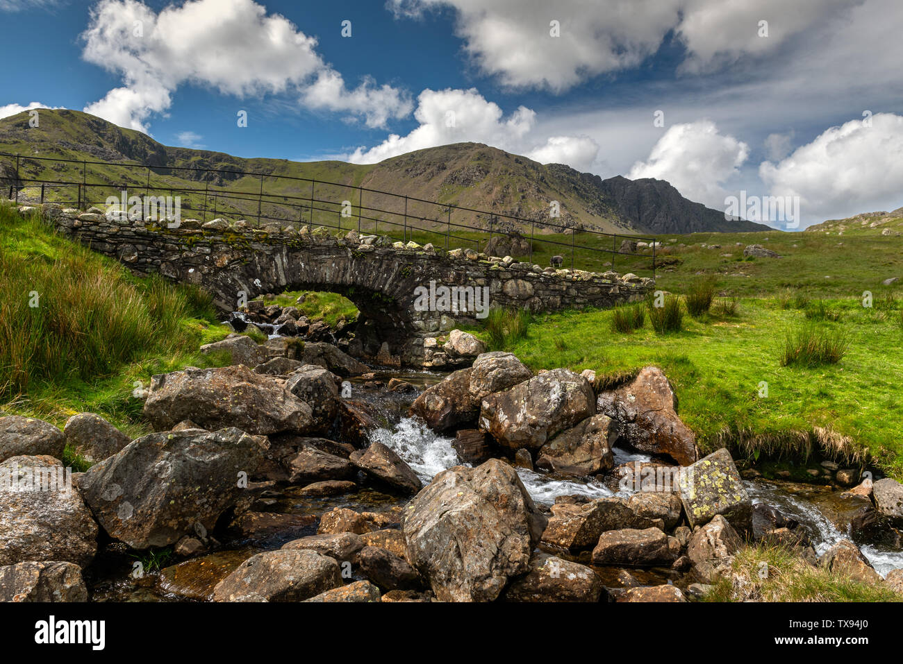Torver bridge hi-res stock photography and images - Alamy