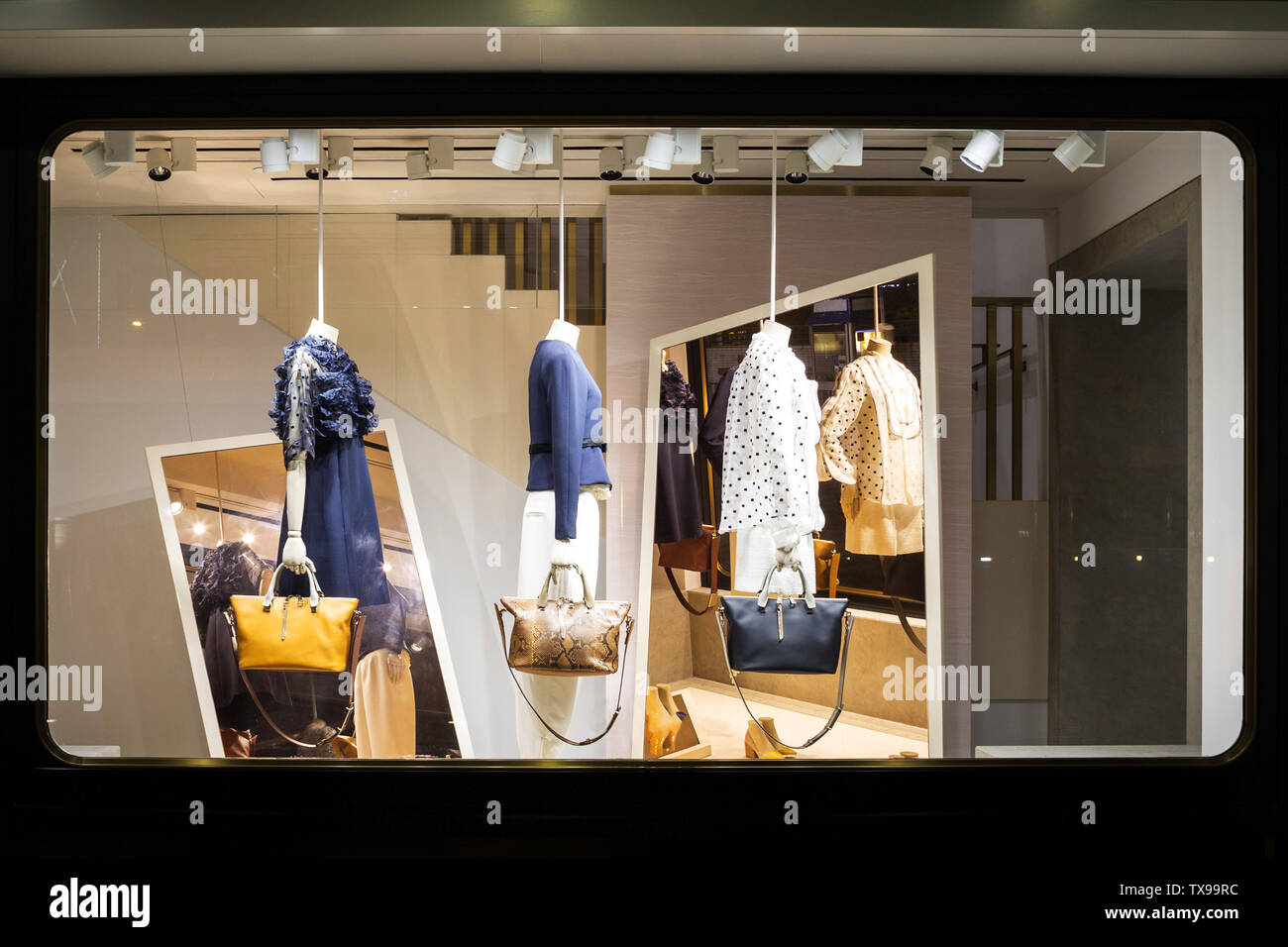 Lifestyle center storefront boutique hi-res stock photography and ...