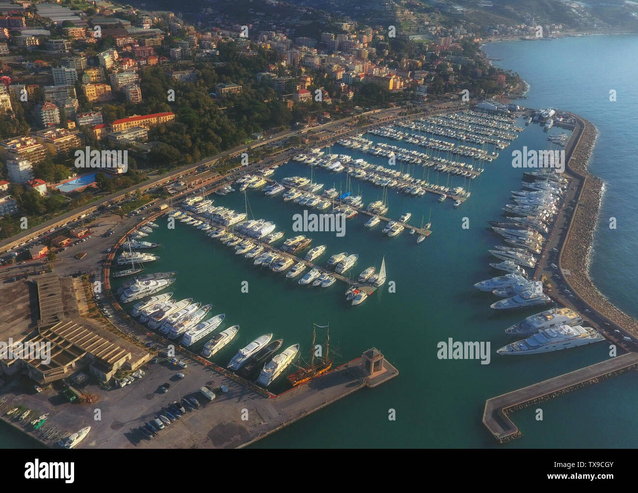 Sanremo marina hi-res stock photography and images - Alamy