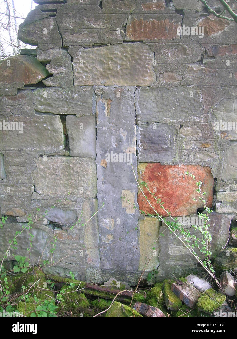 Gable end cottage hi-res stock photography and images - Alamy