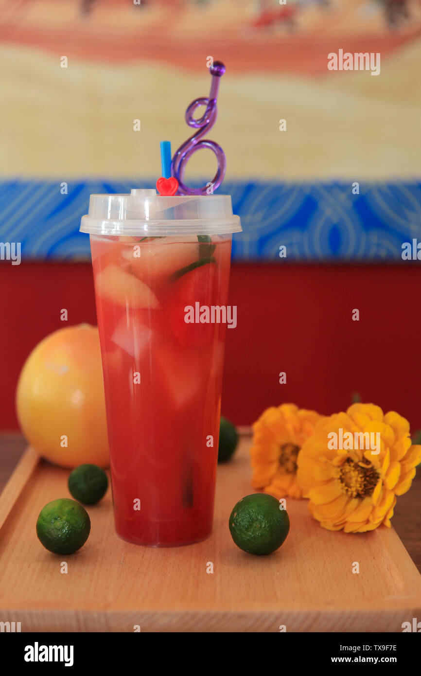 Glass props hi-res stock photography and images - Alamy