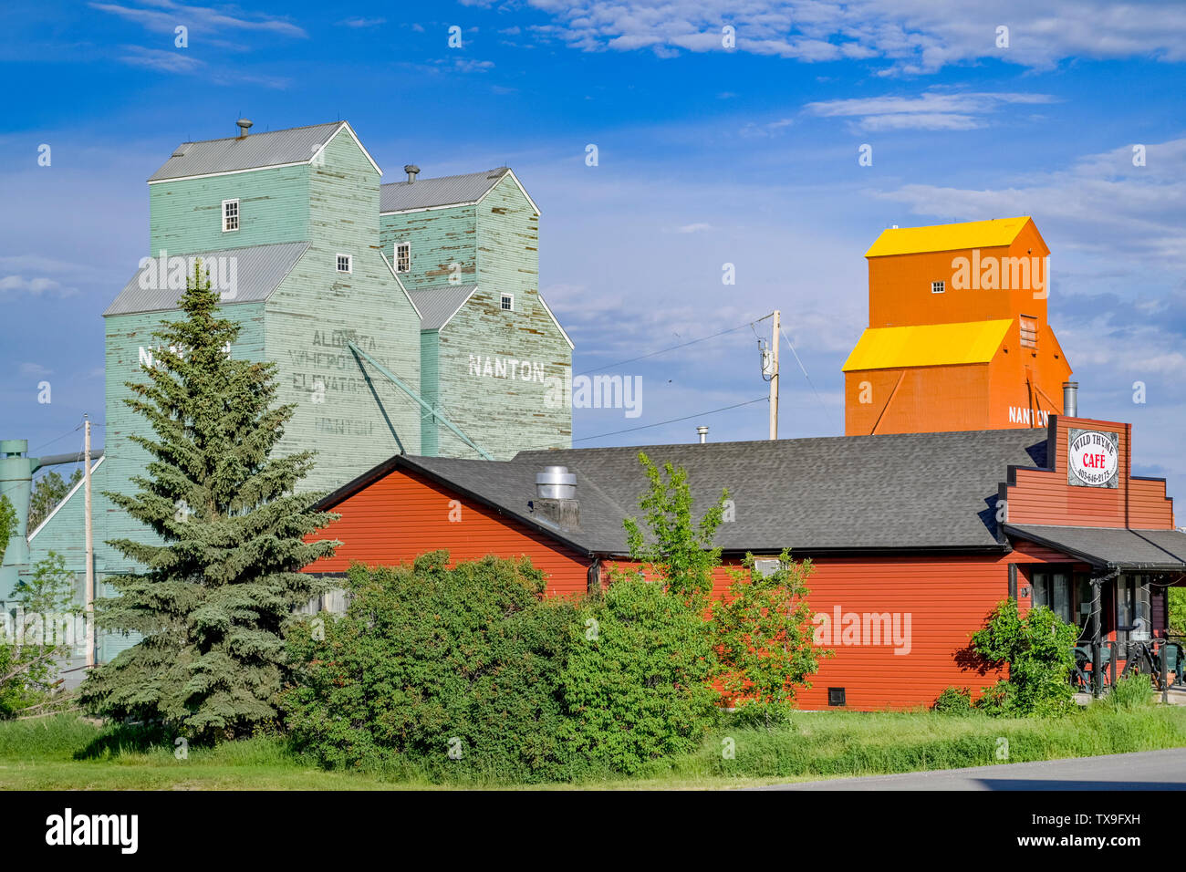 Heritage Grain Terminals, Nanton, Alberta, Canada Stock Photo - Alamy