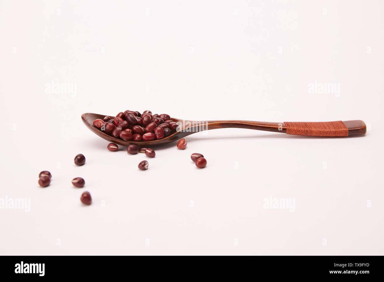 Red acacia beans hi-res stock photography and images - Alamy