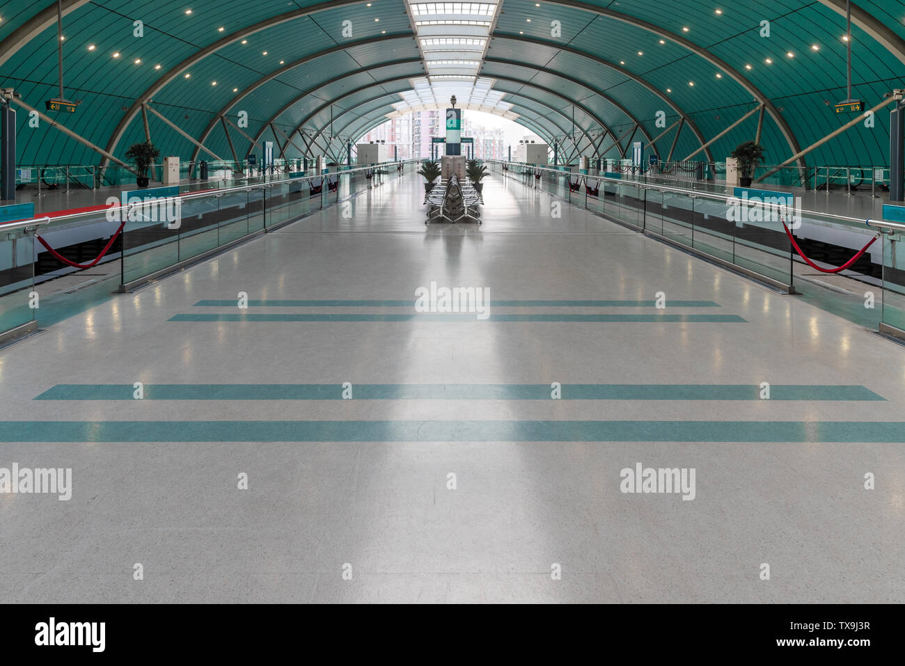 Shanghai Maglev Train Longyang Road Station Platform Stock Photo - Alamy