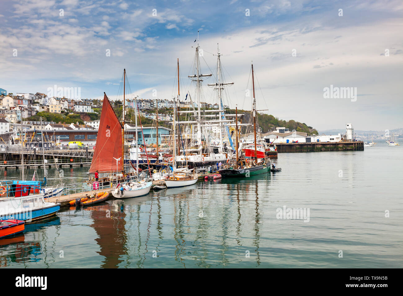 BRIXHAM, DEVON/ENGLAND UK - 8th MAY 2016: Brixham Harbour Devon an ...