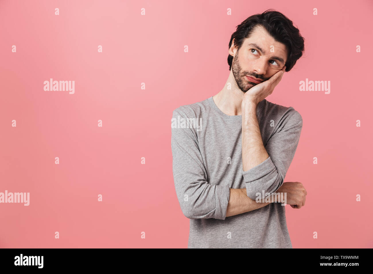 Man pink wall hi-res stock photography and images - Alamy
