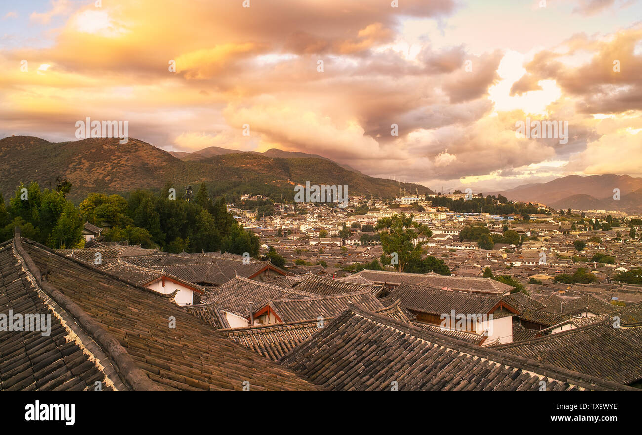 Architectural scenery of the ancient city of Lijiang Stock Photo - Alamy
