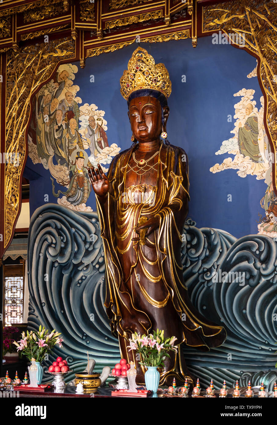 Buddha statue in Daci Temple, Chengdu Stock Photo - Alamy