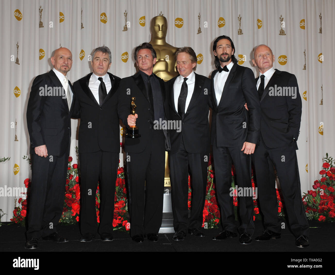 Michael douglas and robert deniro hi-res stock photography and images ...