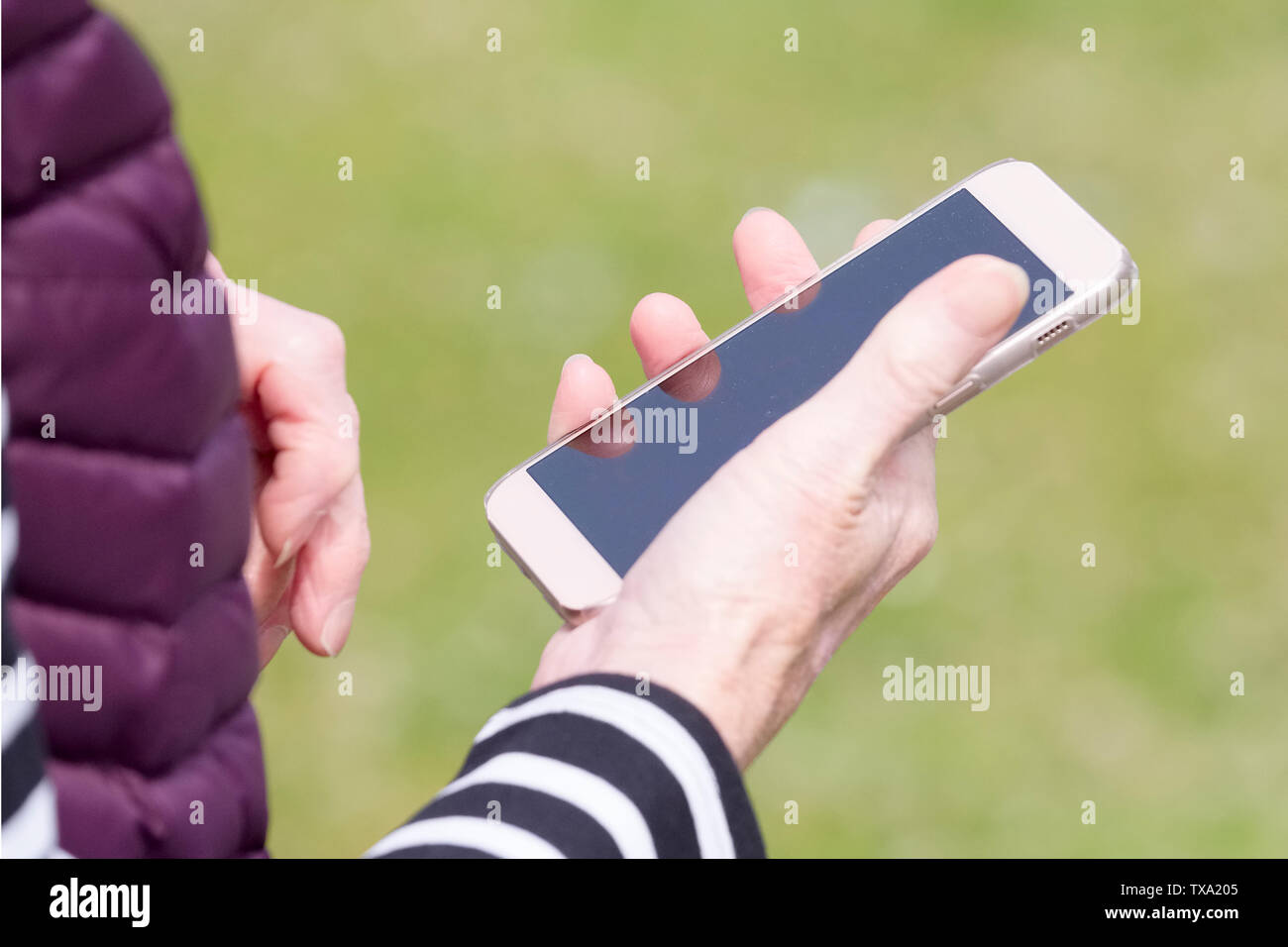 Woman using touch screen hi-res stock photography and images - Alamy