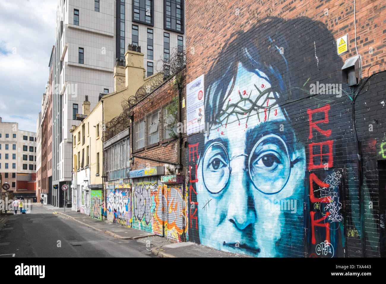 Graffiti liverpool hi-res stock photography and images - Alamy