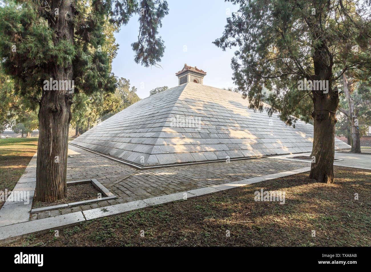 Xuanyuan yellow emperor hi-res stock photography and images - Alamy