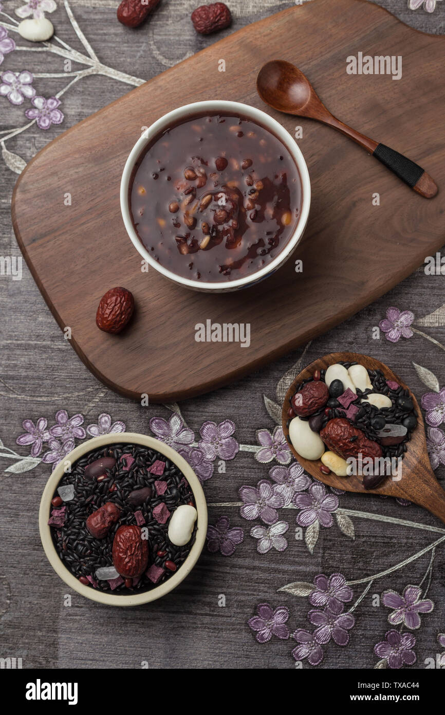 Delicious black rice porridge Stock Photo - Alamy