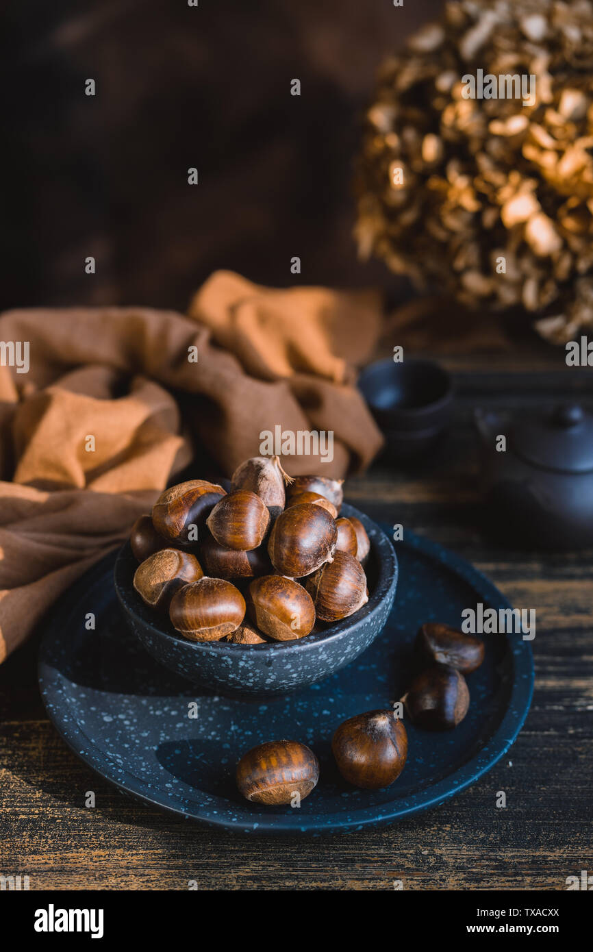 Stir fried chestnuts hi-res stock photography and images - Alamy