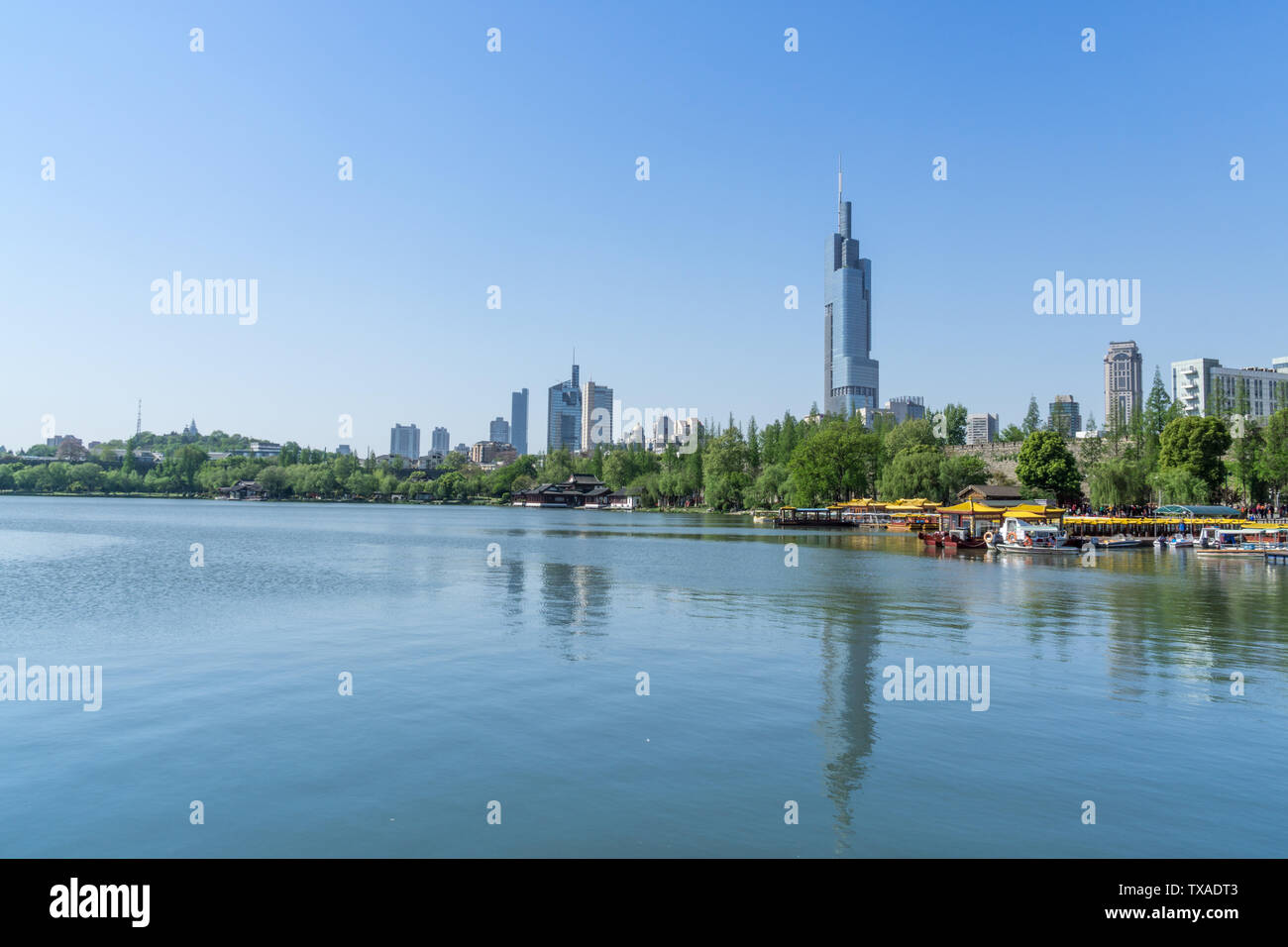 Nanjing Xuanwu Lake Park High Resolution Stock Photography and Images ...