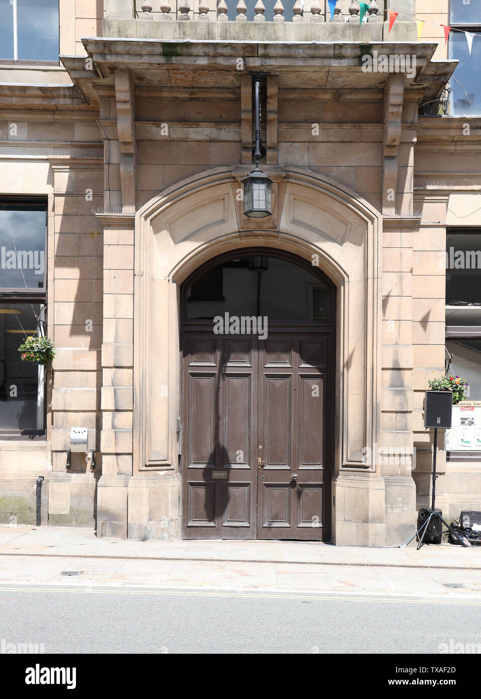 Town hall doors hi-res stock photography and images - Alamy