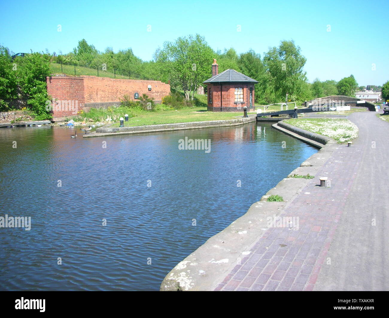 House shill hi-res stock photography and images - Alamy