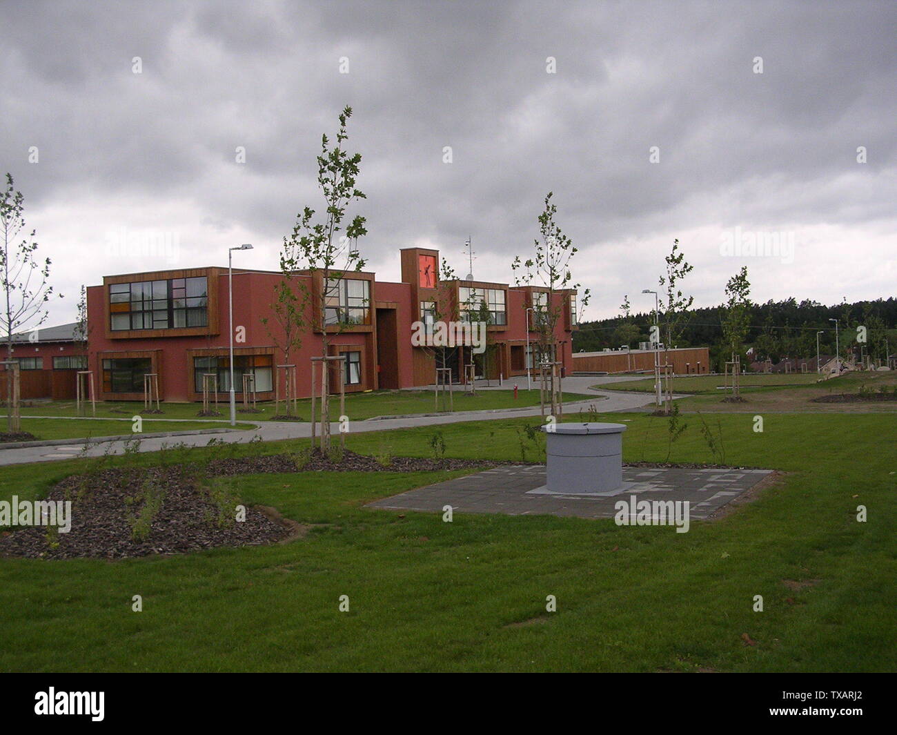 Gateopen hi-res stock photography and images - Alamy