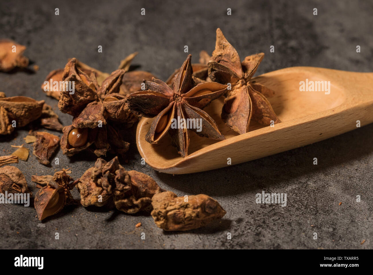 Octagon spice hi-res stock photography and images - Alamy
