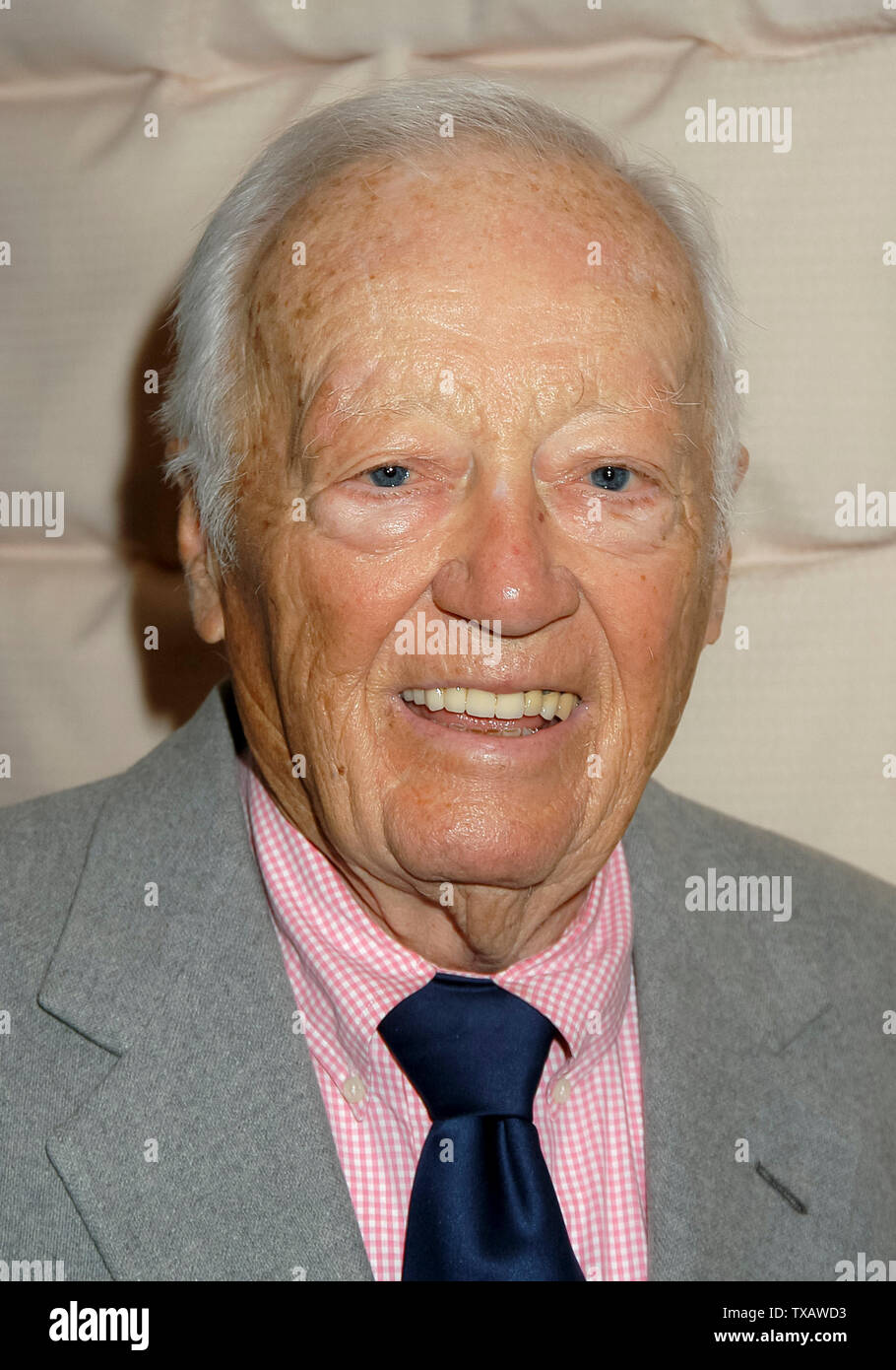Pacific pioneer luncheon honoring james bacon hi-res stock photography ...