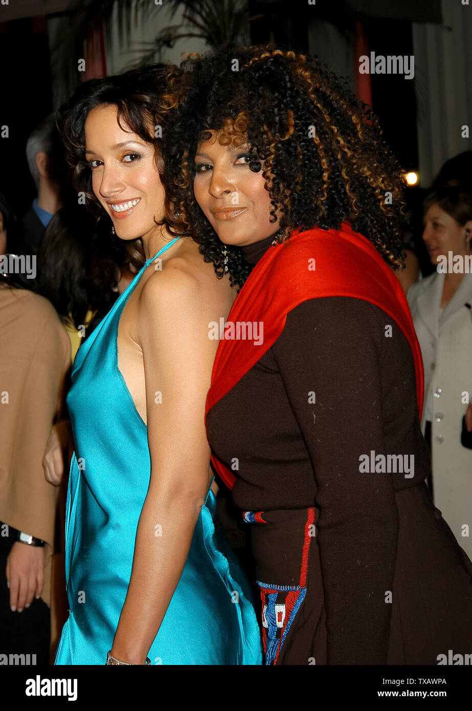 Jennifer Beals & Pam Grier at the "The L Word" Premiere Screening Of ...
