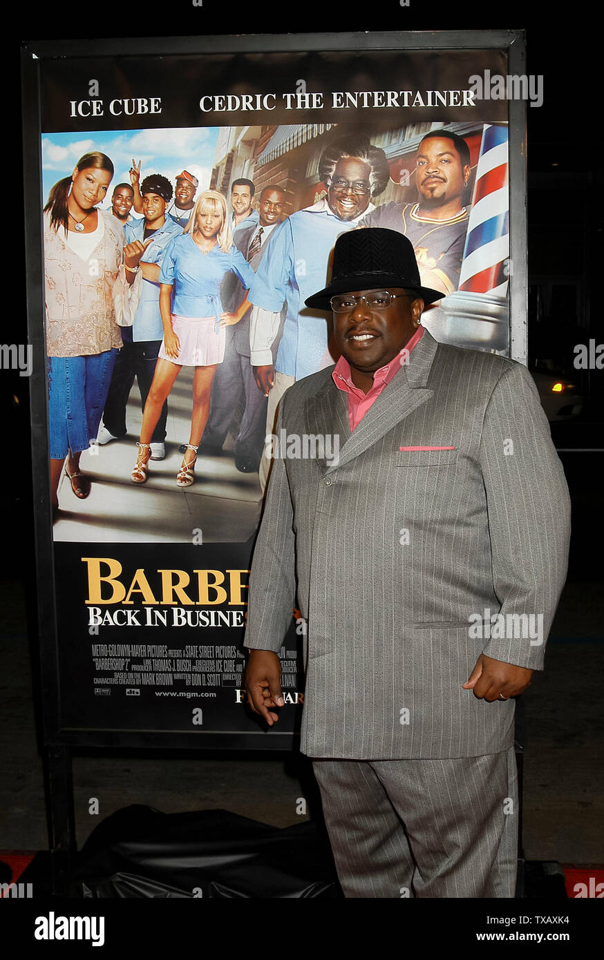 Cedric the Entertainer at the "BarberShop 2: Back in Business" World ...