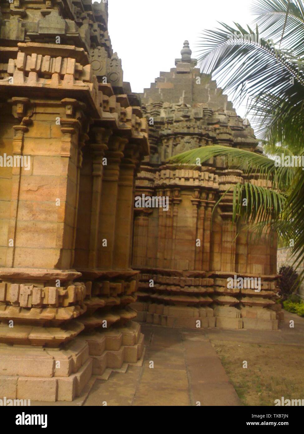 Panchalingeshwara temple hi-res stock photography and images - Alamy