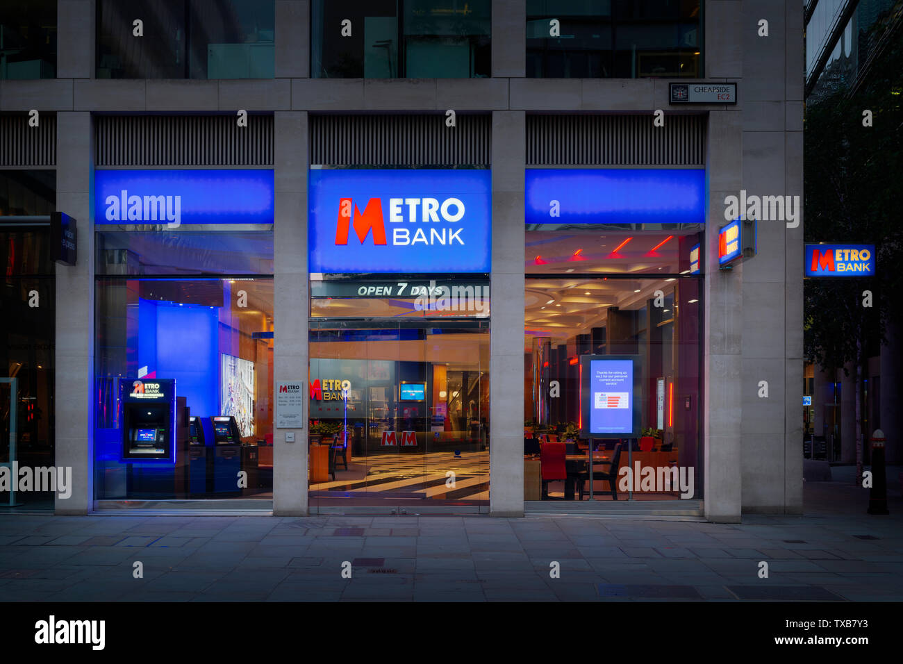 Metro bank logo hi-res stock photography and images - Alamy