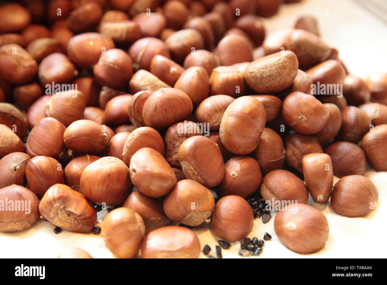 Stir fried chestnuts hi-res stock photography and images - Alamy