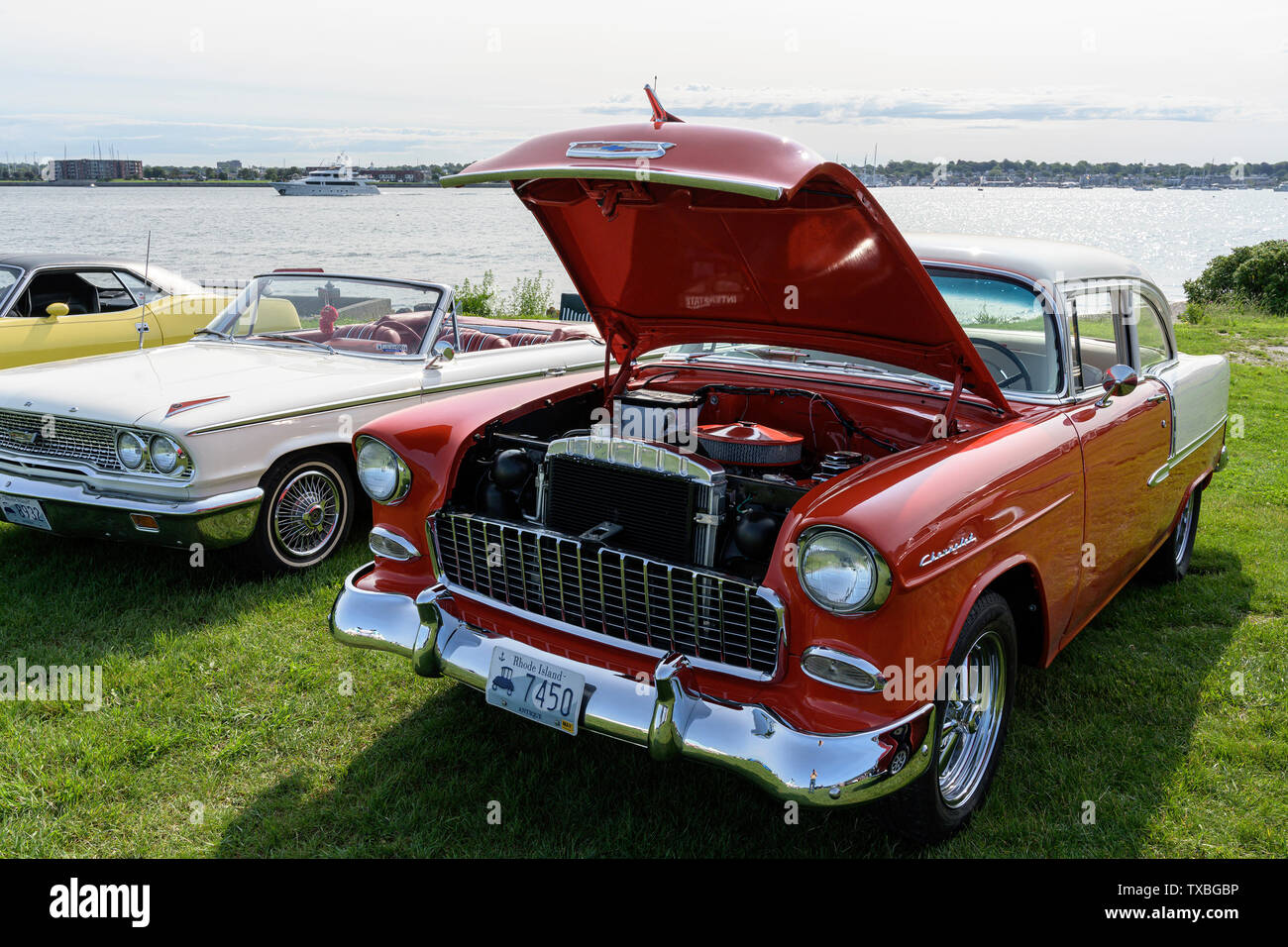 autos at a car show Stock Photo - Alamy