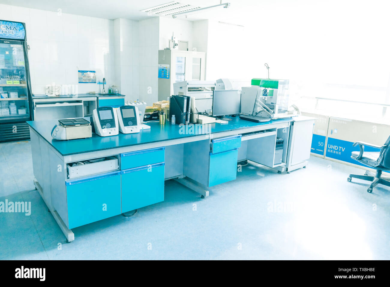 Laboratory medical care Stock Photo - Alamy