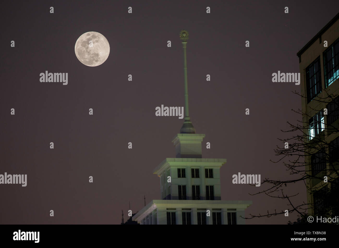 Sky no one in high rise building building technology hi-res stock ...