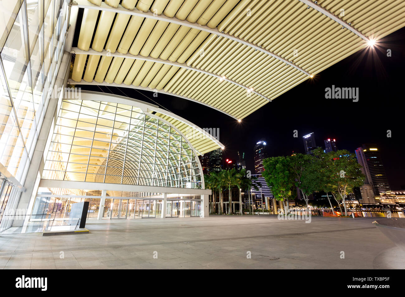 illuminated urban building exterior Stock Photo - Alamy