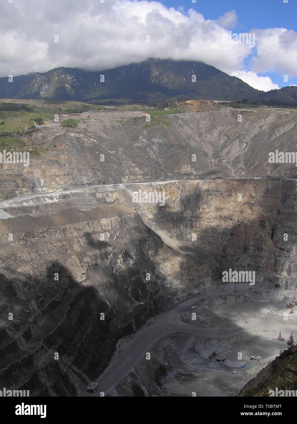 Porgera hi-res stock photography and images - Alamy