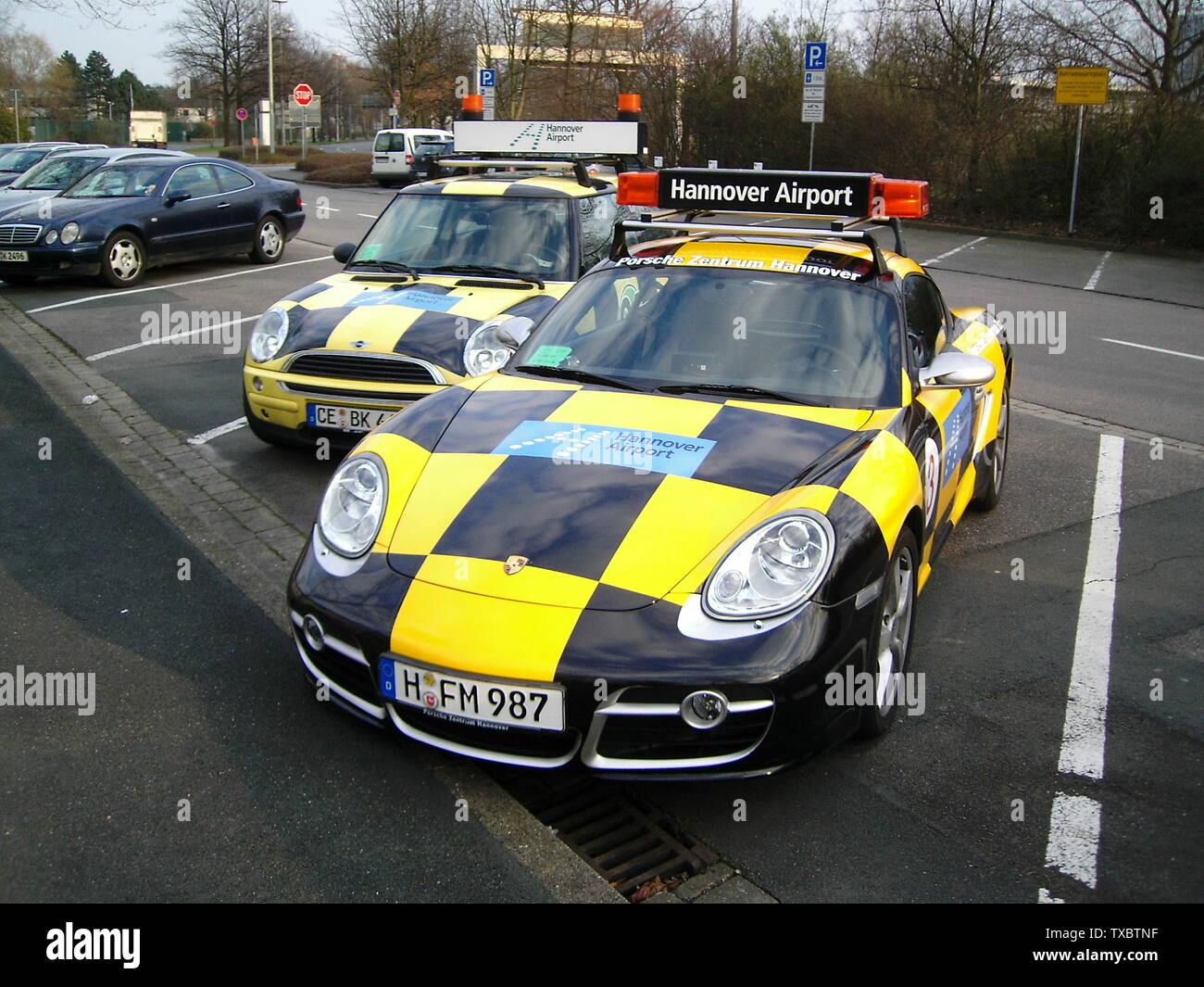 Follow me car hi-res stock photography and images - Alamy