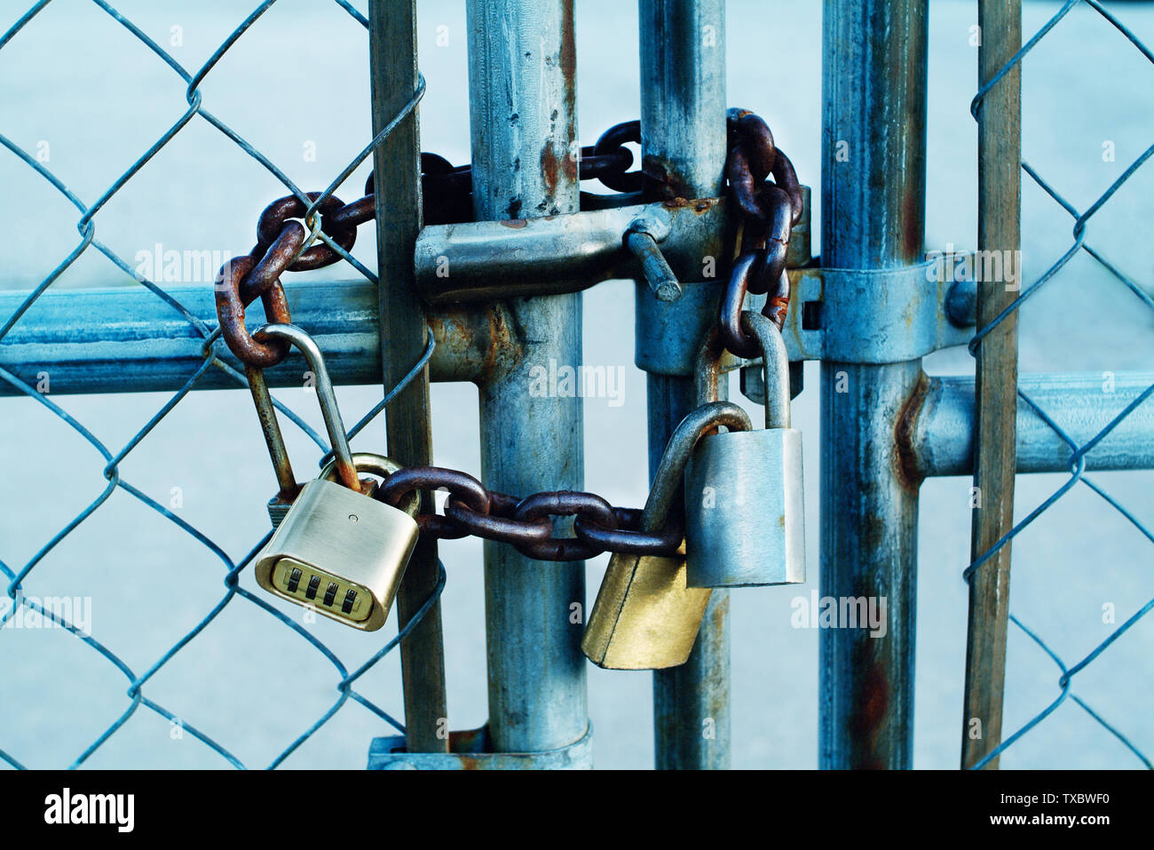 Security gate locks hi-res stock photography and images - Alamy