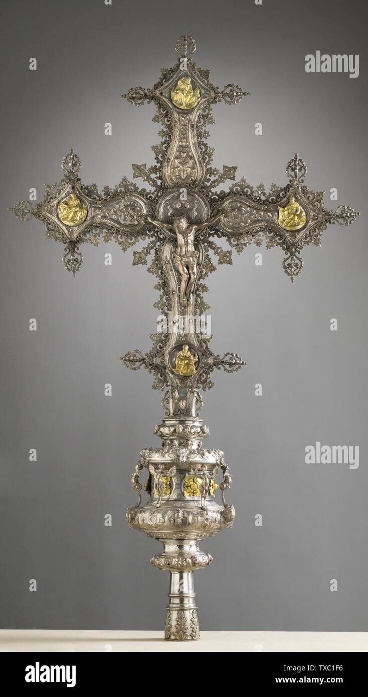 Processional silver cross hi-res stock photography and images - Alamy