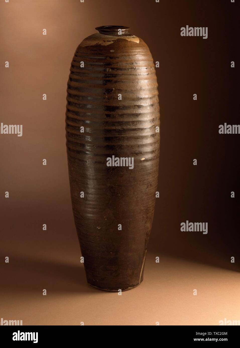 Prunus vase hi-res stock photography and images - Alamy