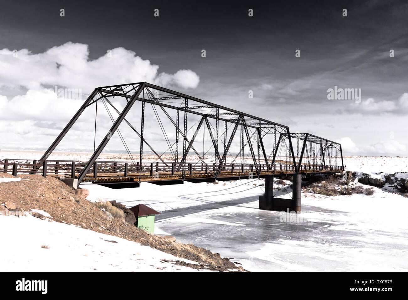 Wrought iron bridge hi-res stock photography and images - Alamy