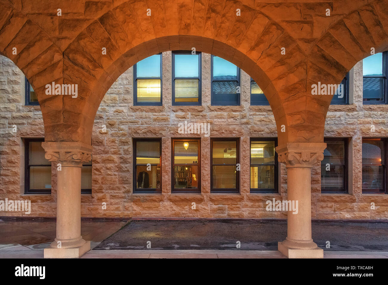 Stanford university arch university building exterior street lamps hi ...
