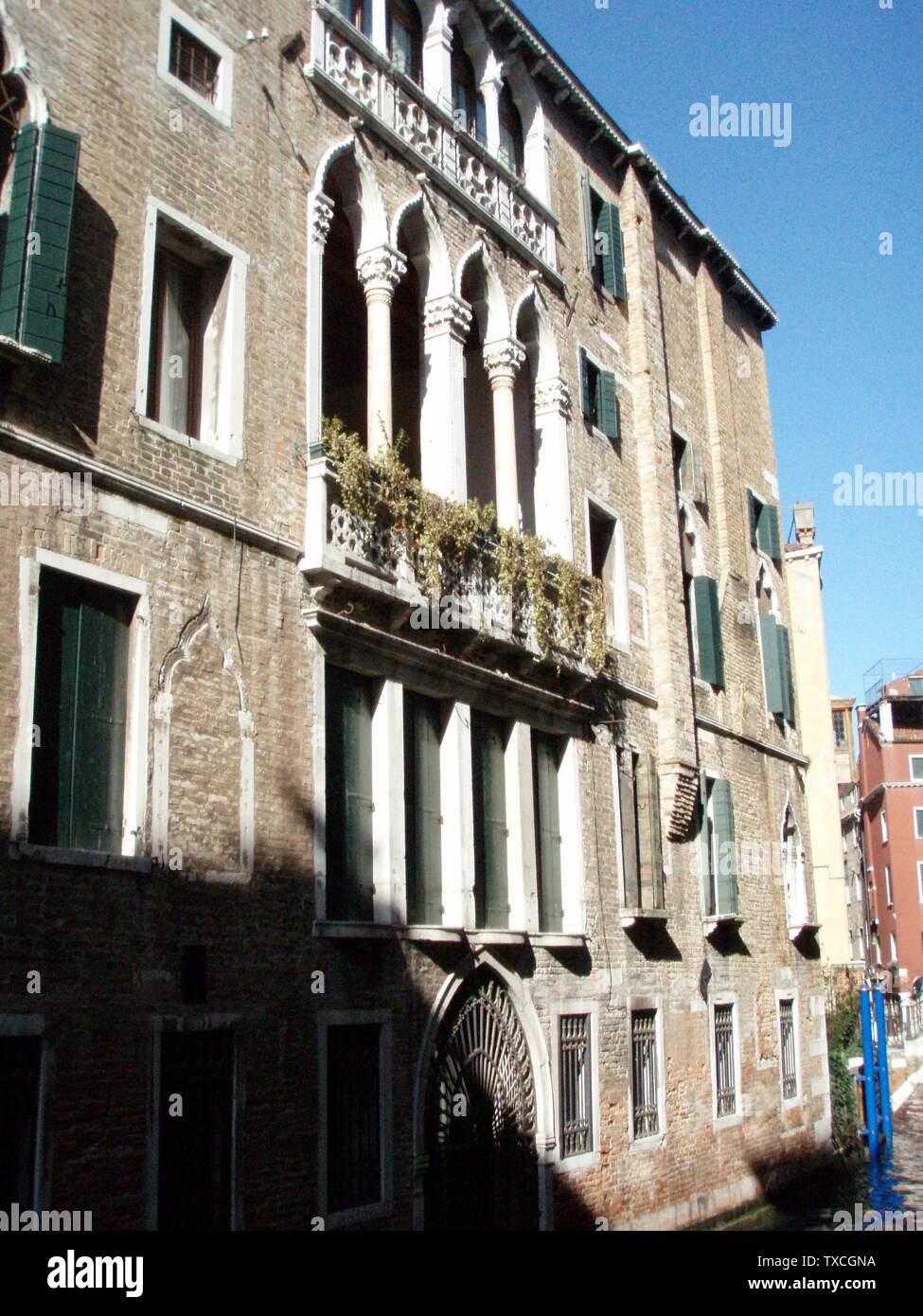 Canonico hi-res stock photography and images - Alamy