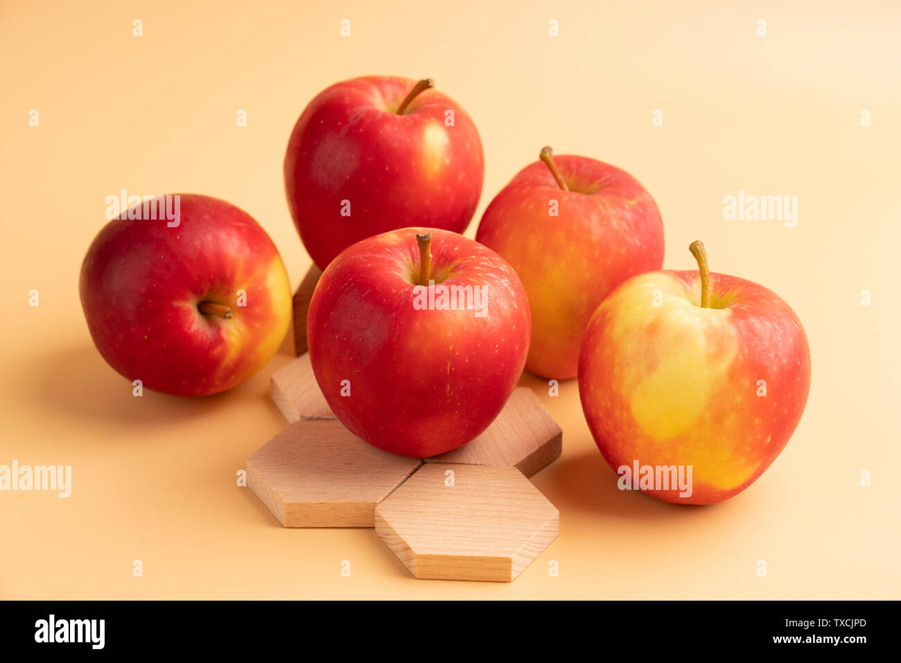 Red apple rich in vitamins and dietary fiber Stock Photo - Alamy