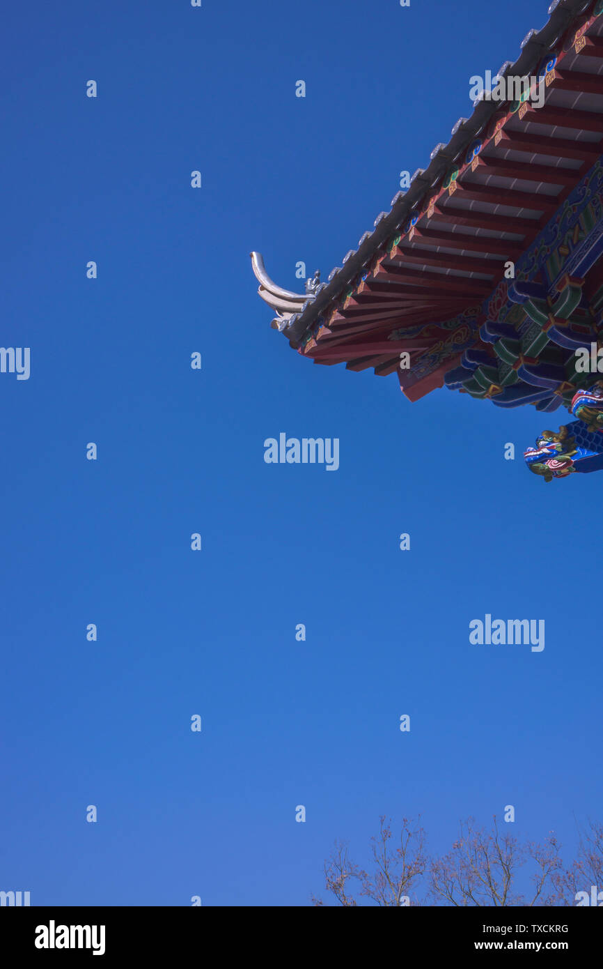 Horizontal chinese elements and ancient buildings with sky hi-res stock ...