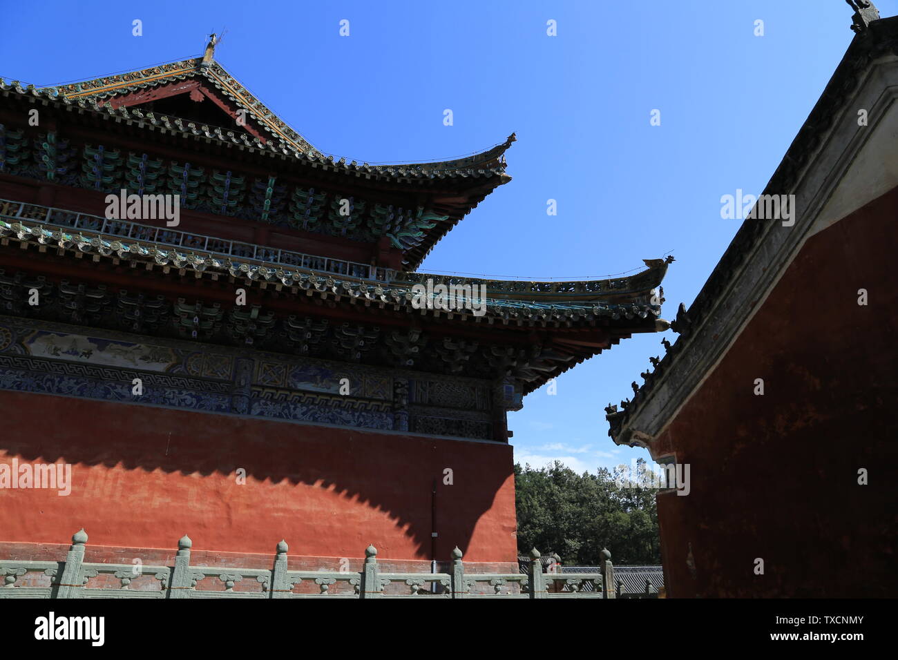 Temples and buildings hi-res stock photography and images - Alamy