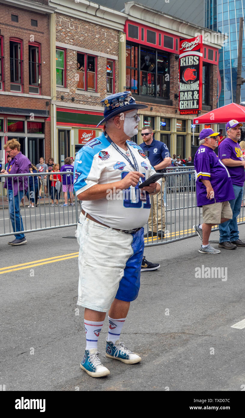 Nfl face paint hi-res stock photography and images - Alamy