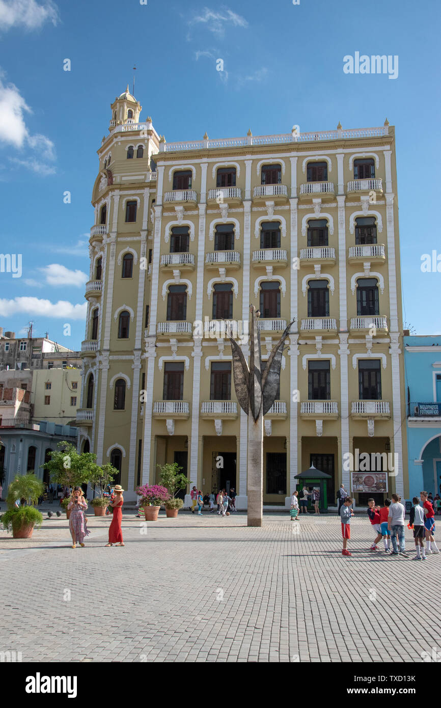 The Old Square (Spanish: Plaza Vieja ) is a plaza located in Old Havana ...
