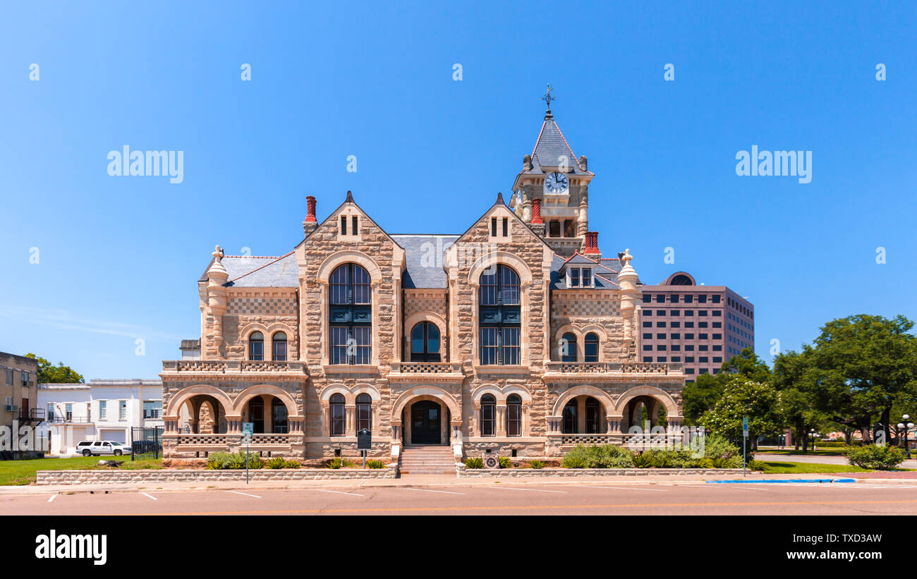 VICTORIA, TEXAS - JUNE 9, 2019 - Historic Victoria County Courthouse ...