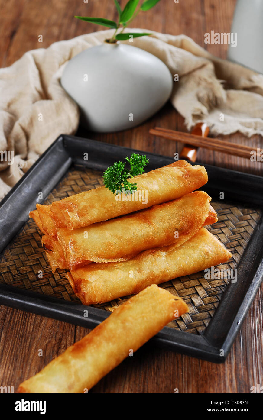 Classic spring rolls hi-res stock photography and images - Alamy