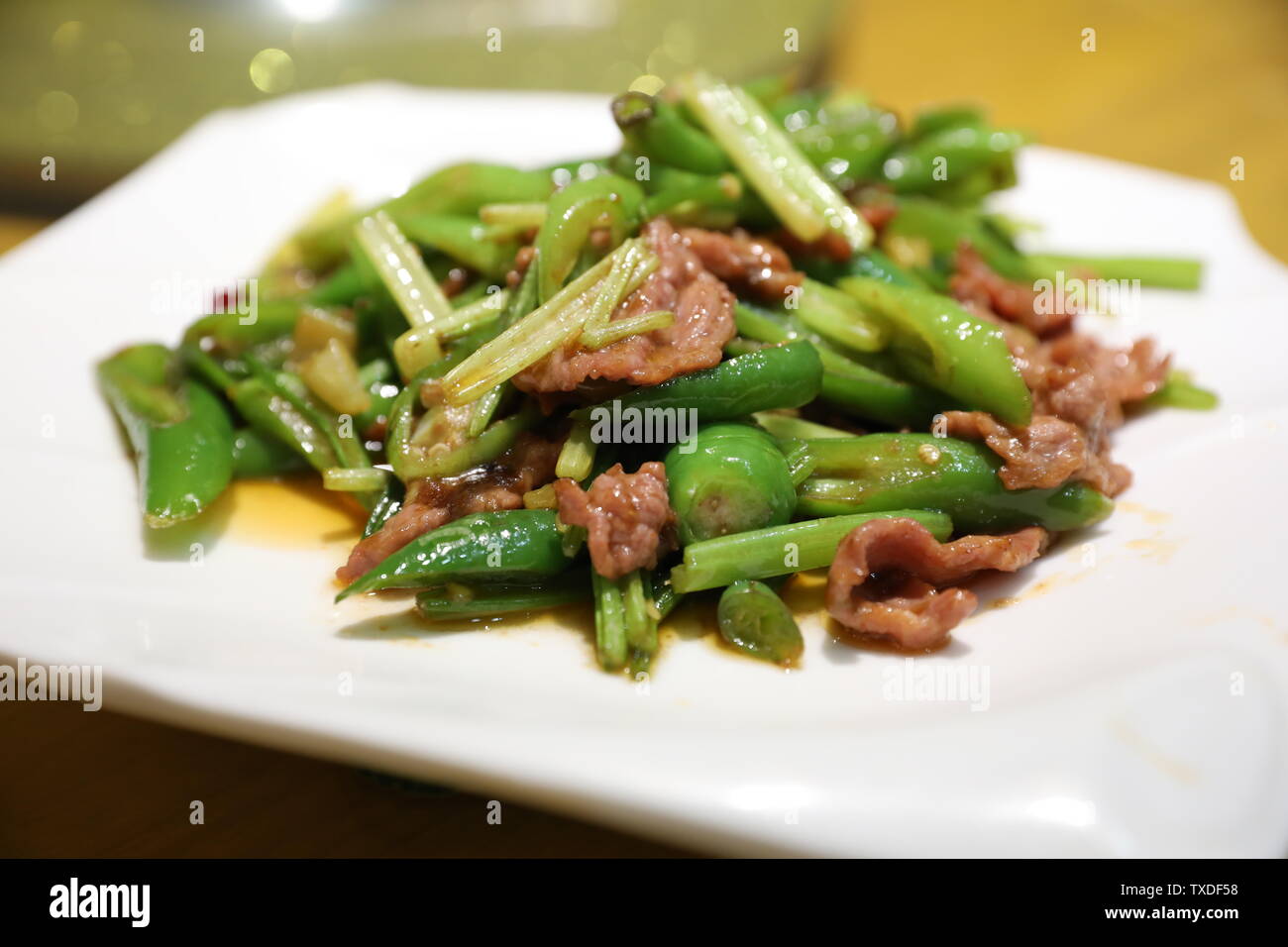 Stir-fried yellow beef Stock Photo - Alamy