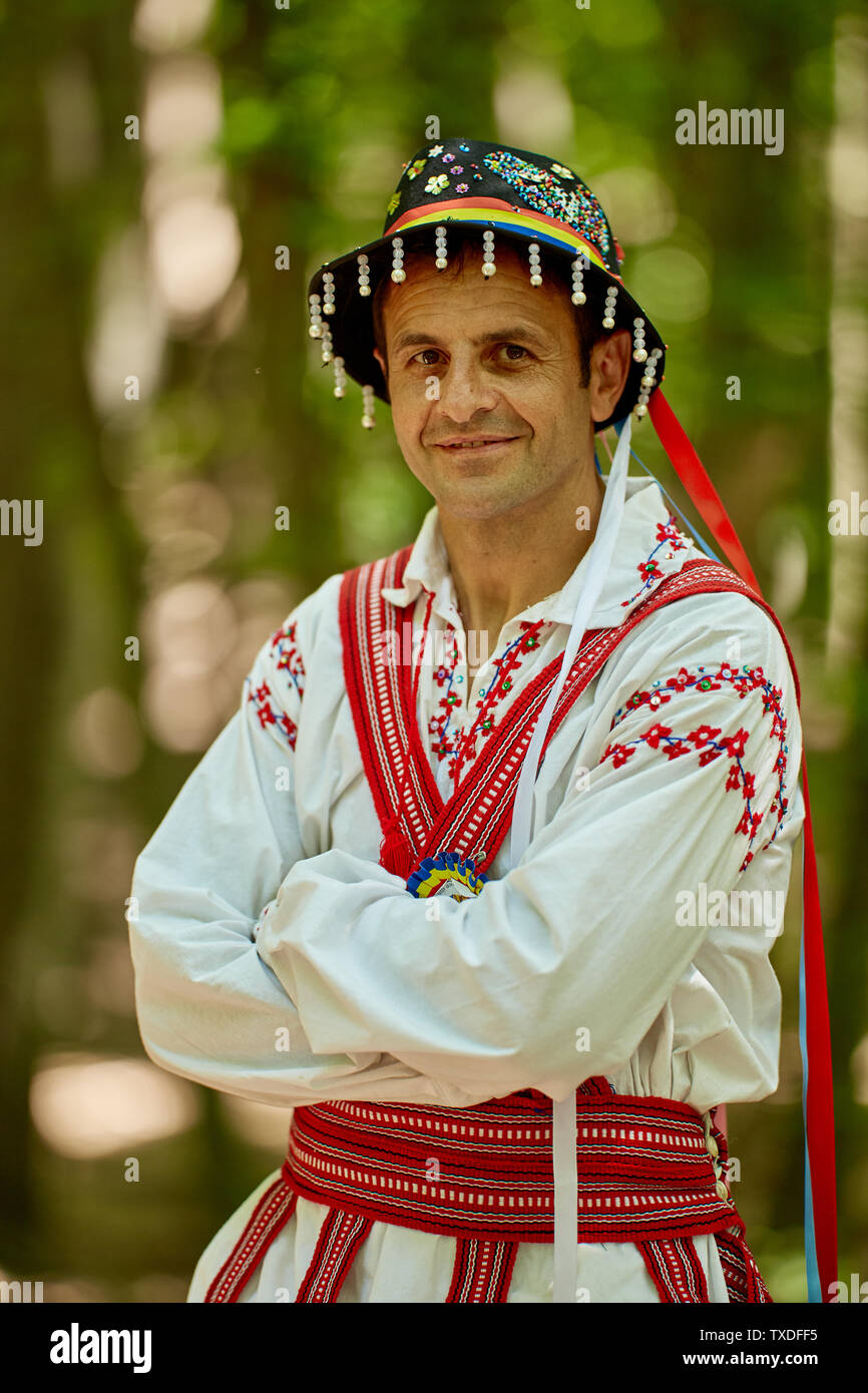 Portrait of a Romanian man in traditional costume outdoor Stock Photo ...